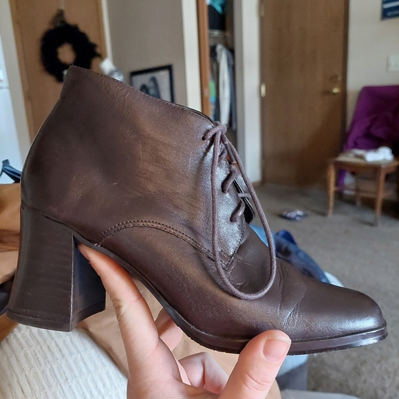 Ipanema | Shoes | Ipanema Chunky 9s Y2k Vintage Funky Unique Brown ...